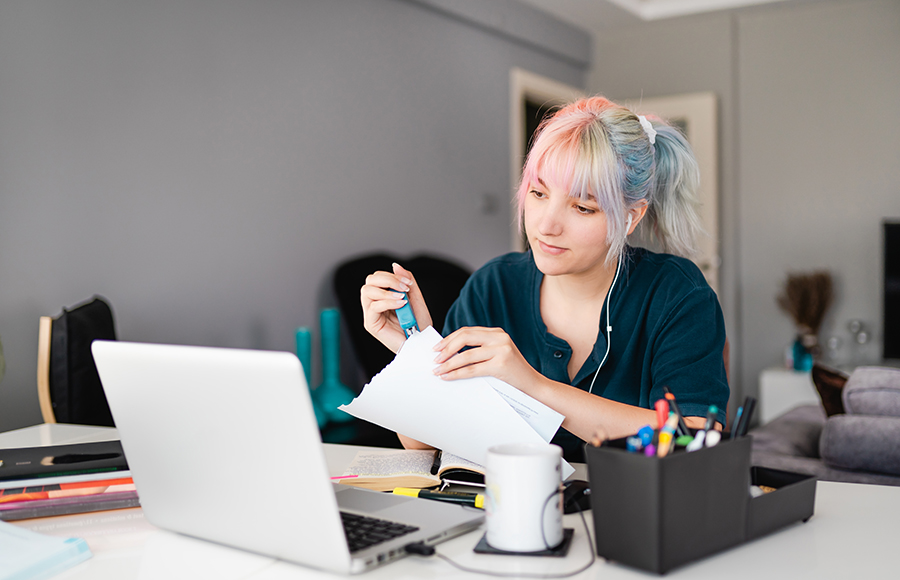 Deux tiers des «petits nouveaux» de l’Unifr ont le sourire – Alma & Georges