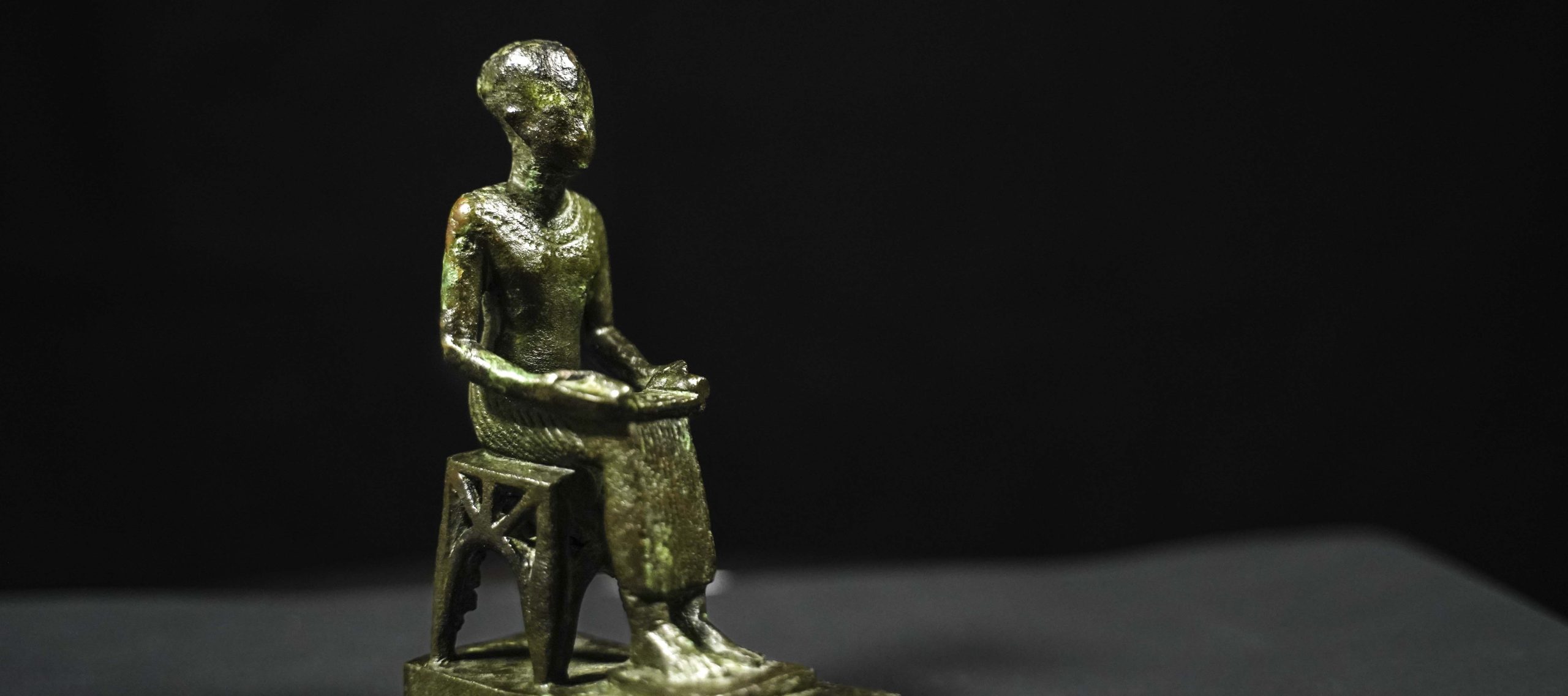 Trésors du Musée B+O: Imhotep, le mortel divinisé – Alma & Georges